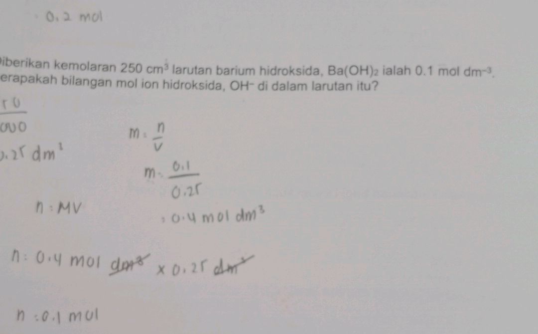 Diberikan kemolaran 250 cm³ larutan barium