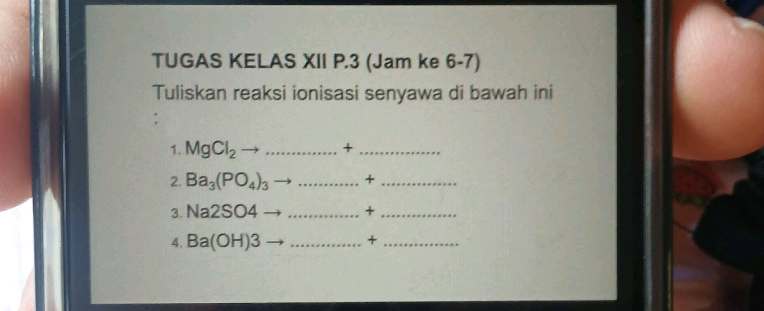Tuliskan reaksi ionisasi senyawa di bawah