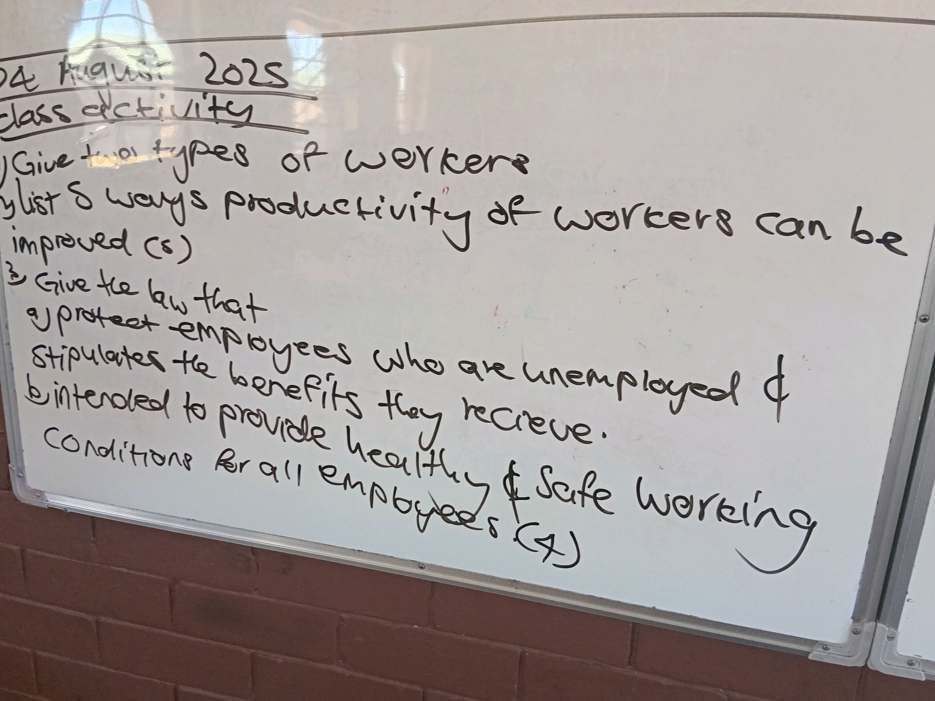 1. Give two types of workers 2. List 8 ways | StudyX