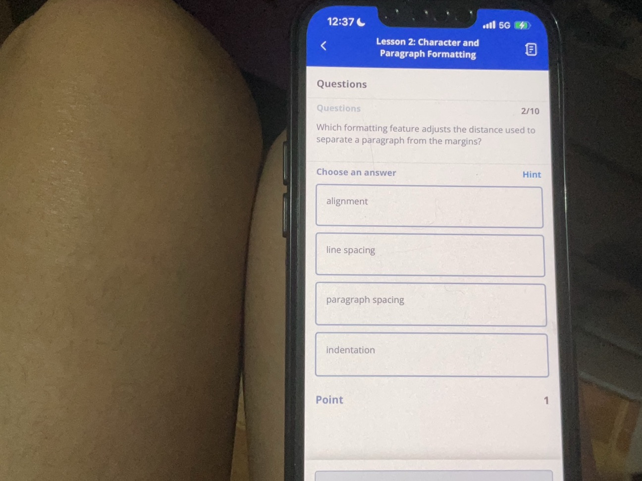 Which formatting feature adjusts the