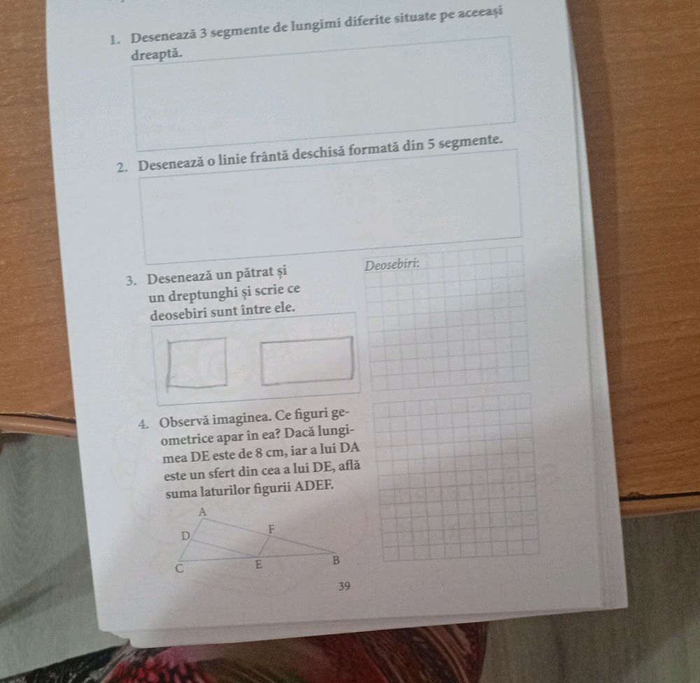 Desenează 3 segmente de lungimi diferite
