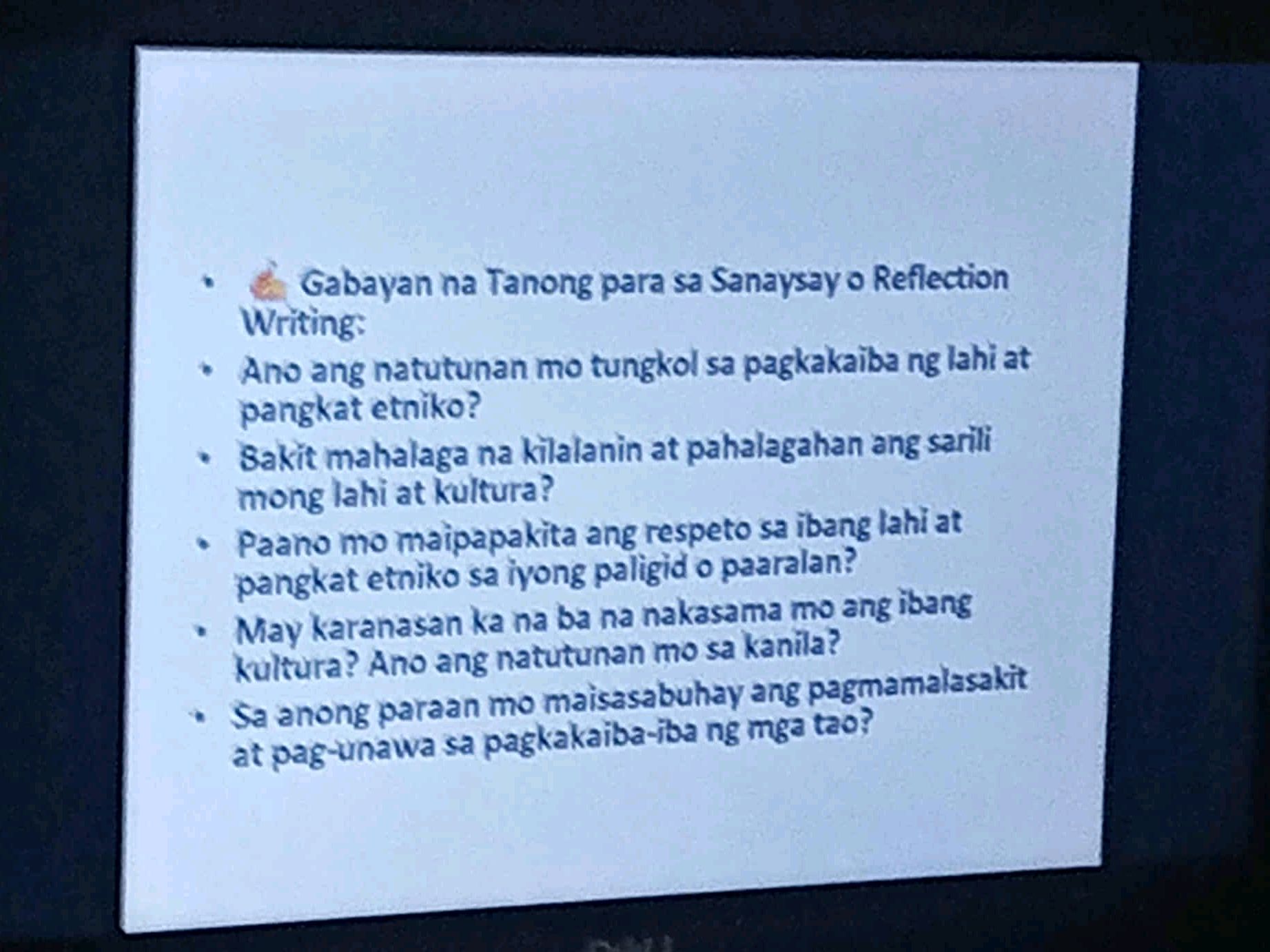 Gabayan na Tanong para sa Sanaysay o