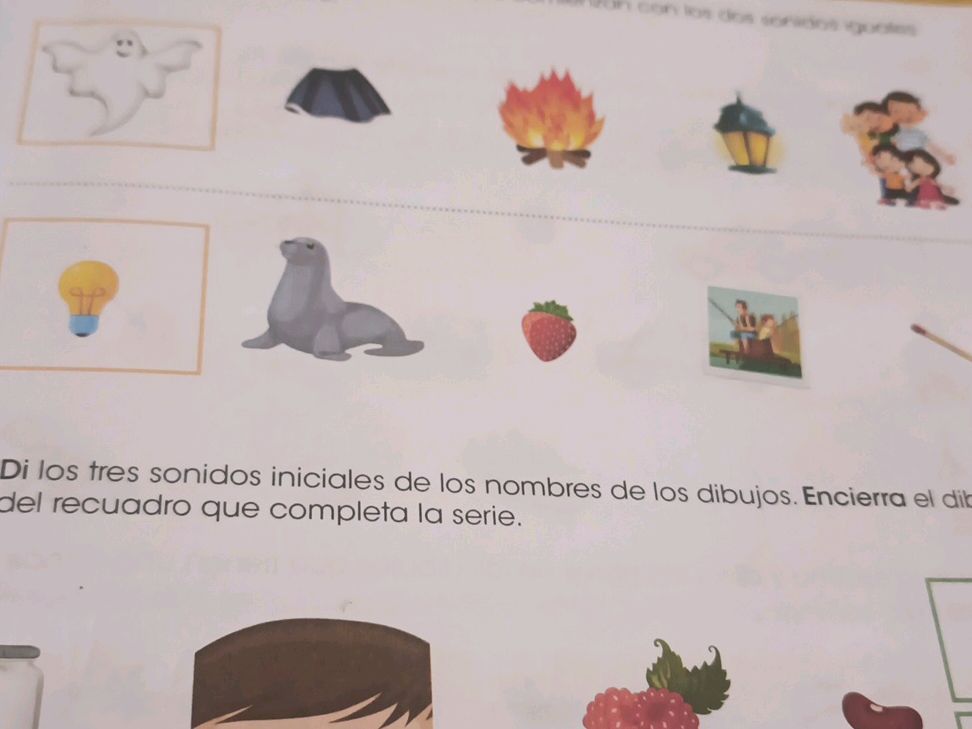 Di los tres sonidos iniciales de los nombres | StudyX