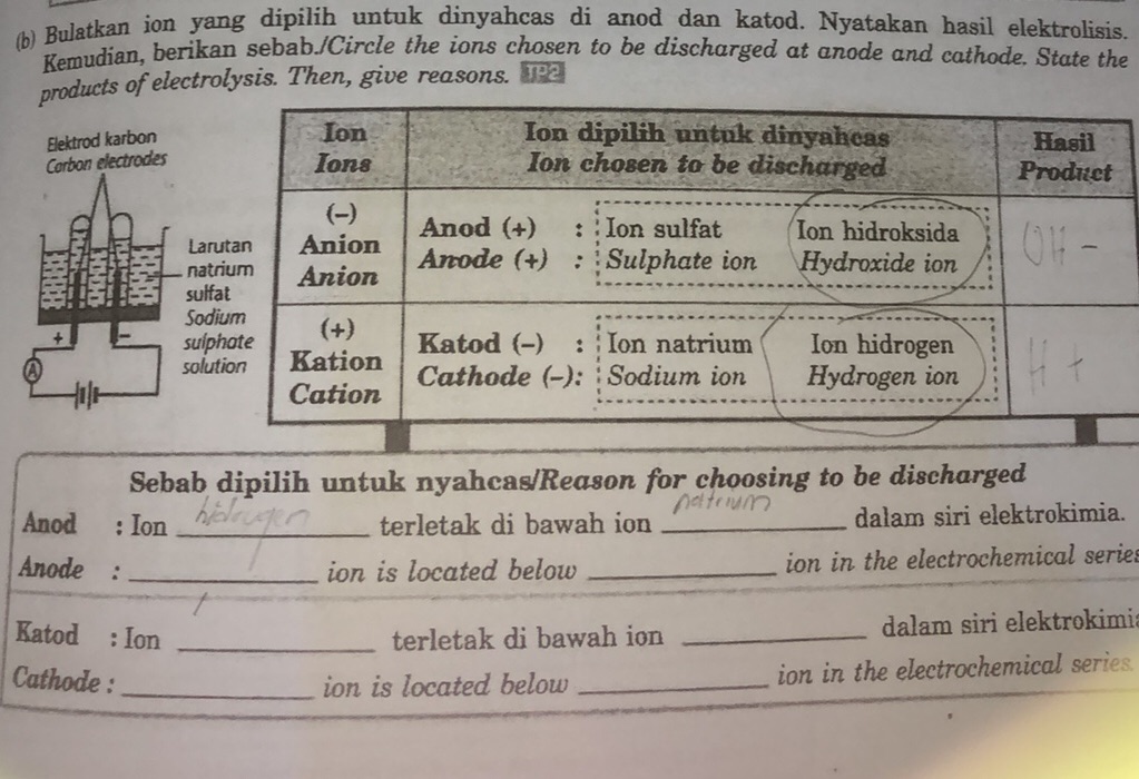 (b) Bulatkan ion yang dipilih untuk | StudyX