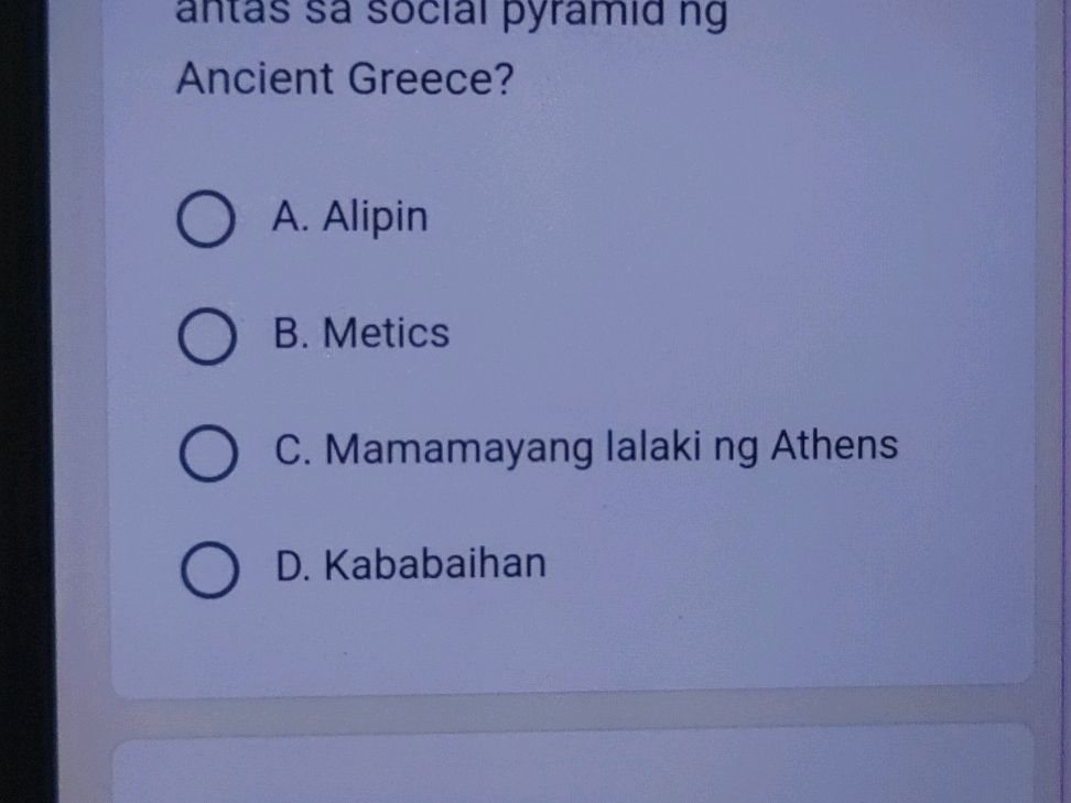 antas sa social pyramid ng Ancient Greece? | StudyX