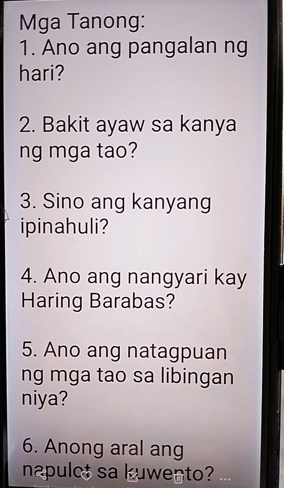 Mga Tanong: 1. Ano ang pangalan ng hari? | StudyX