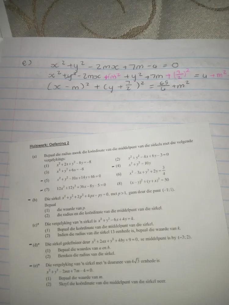 Bepaal die radius asook die koördinate van | StudyX