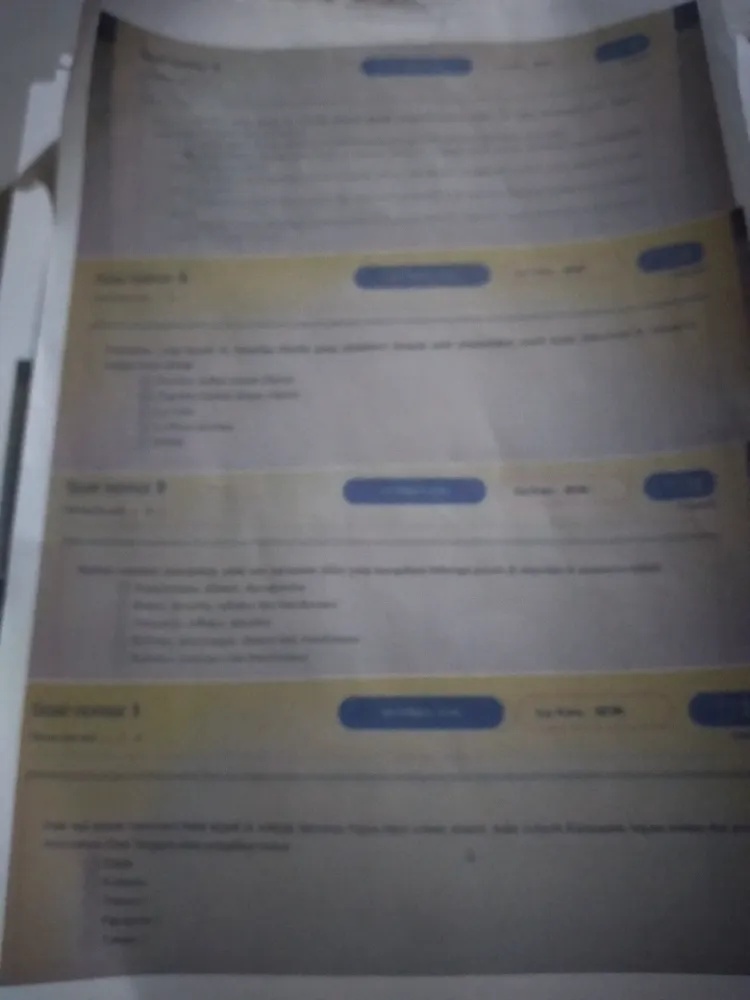 Soal nomor 2 Perhatikan, ciri-ciri berikut | StudyX