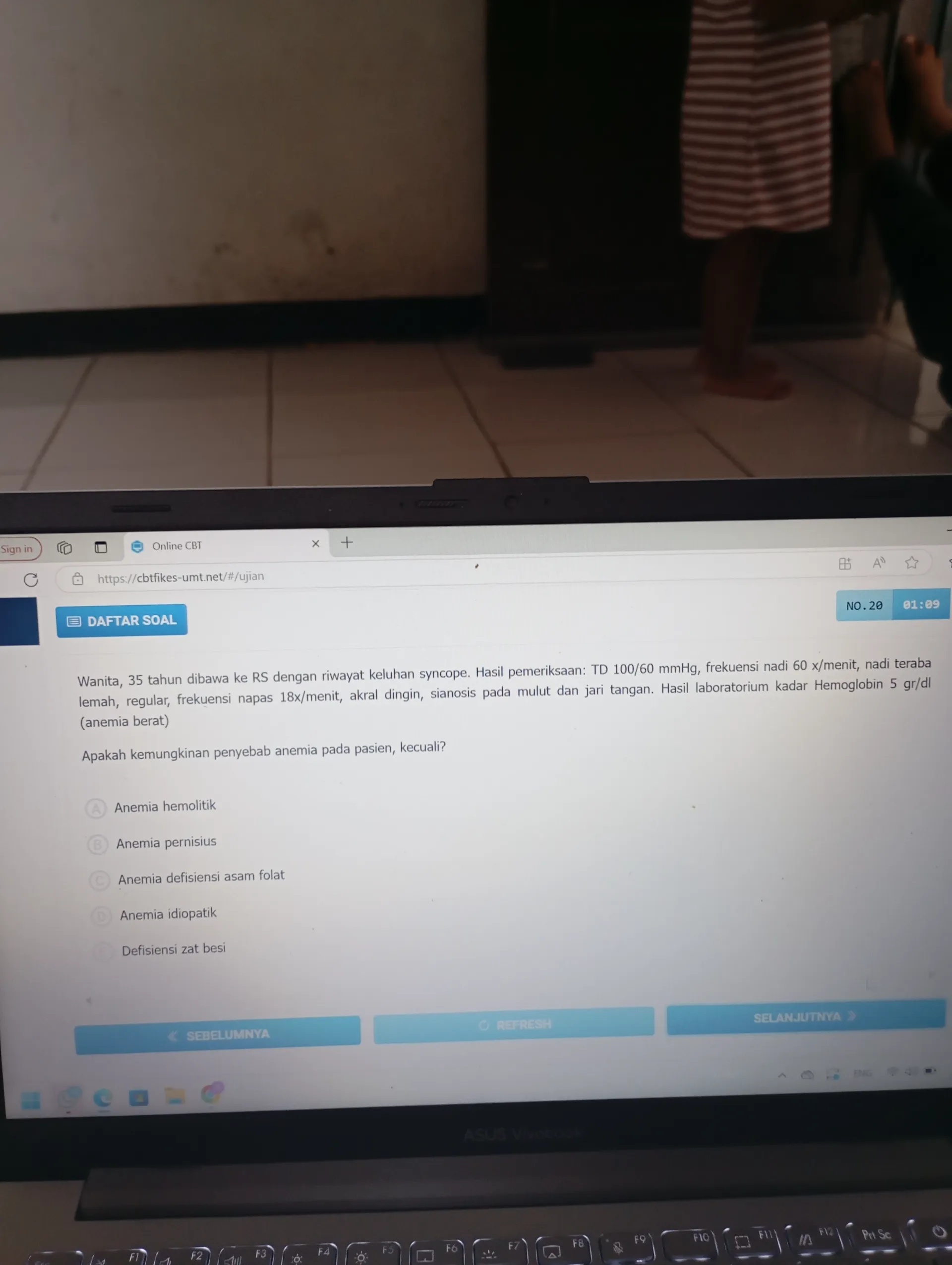 Wanita 35 tahun dibawa ke RS dengan riwayat | StudyX