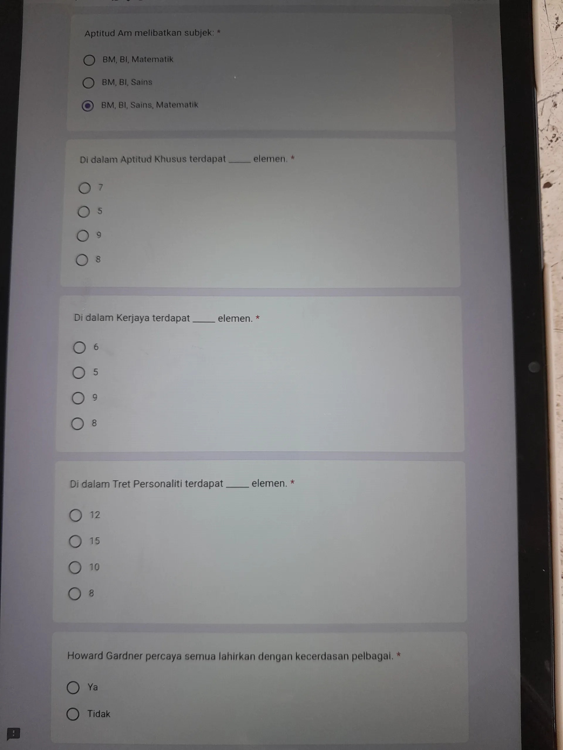 Aptitud Am melibatkan subjek BM BI | StudyX