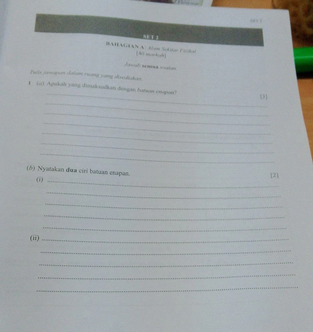 SET 2 BAHAGIAN A Alam Sekitar Fizikal 40 | StudyX