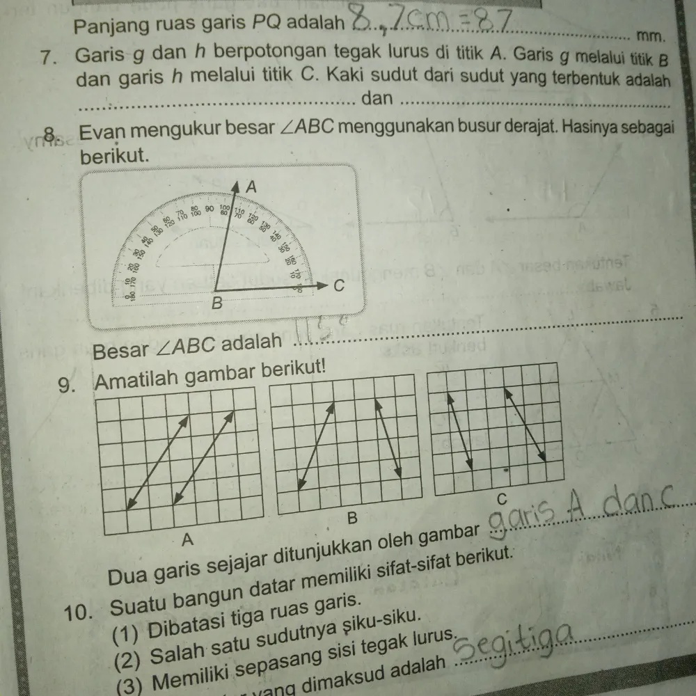 8. Evan mengukur besar ∠ABC menggunakan | StudyX