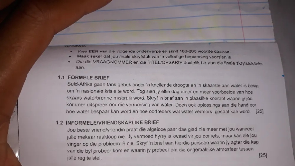 OPDRAG. Kies EEN van die volgende onderwerpe