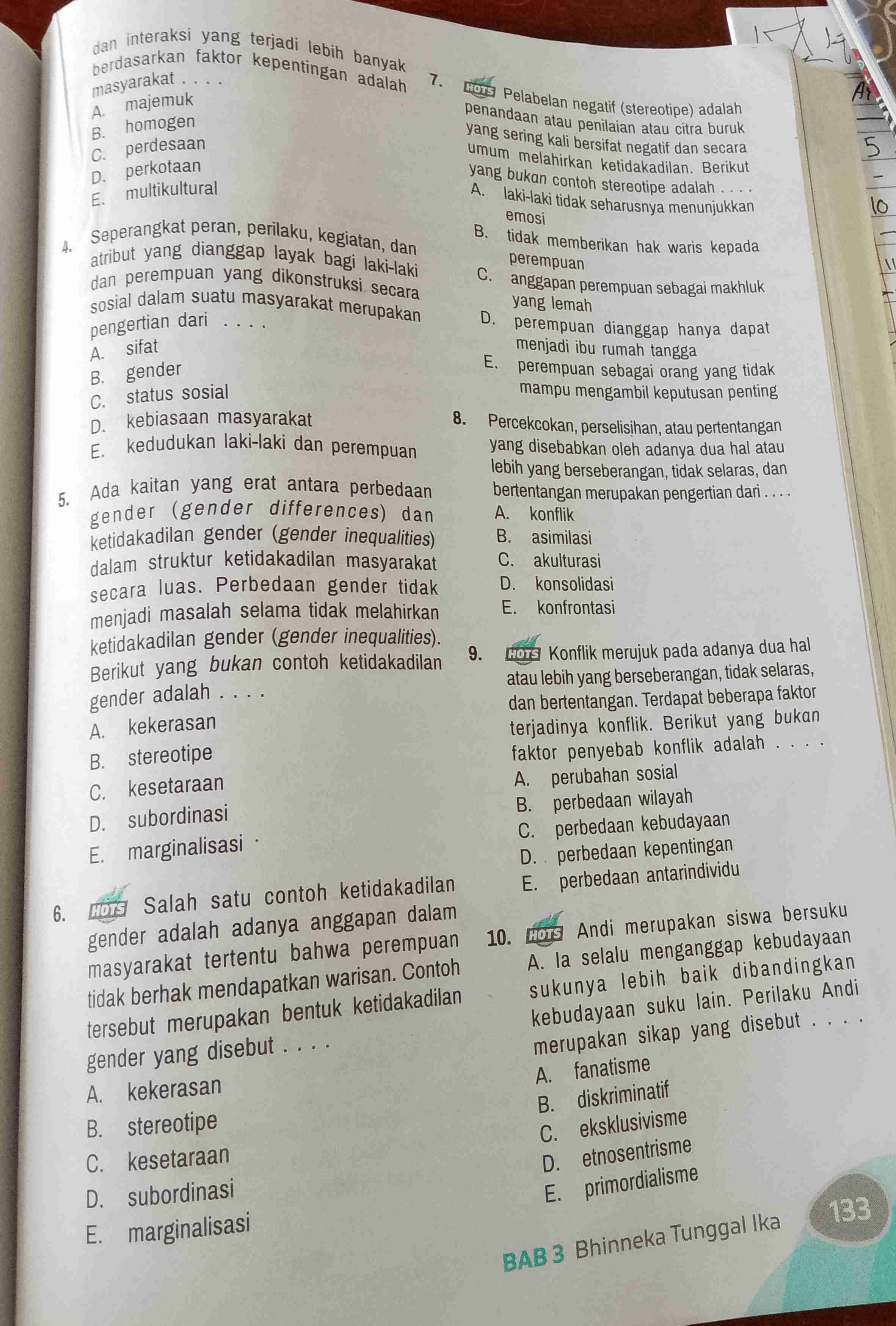 4 dan interaksi yang terjadi lebih banyak | StudyX