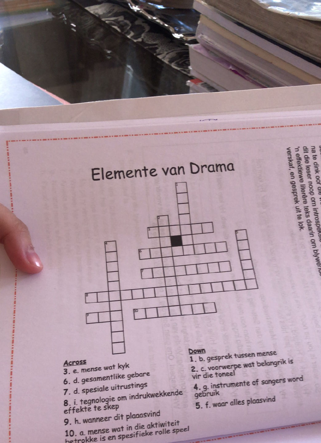 Elemente van Drama Across 3. e. mense wat | StudyX