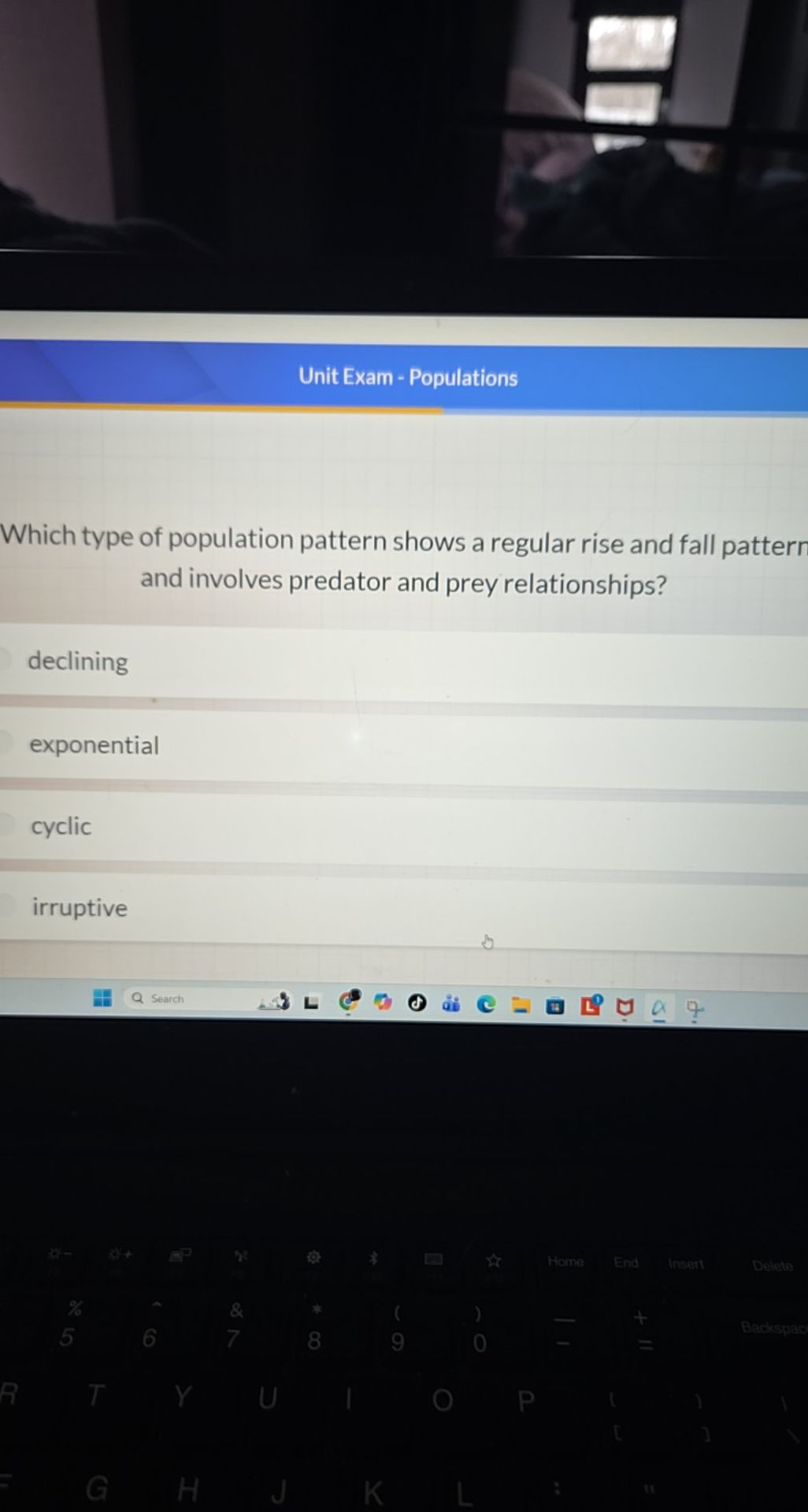 Which type of population pattern shows a | StudyX