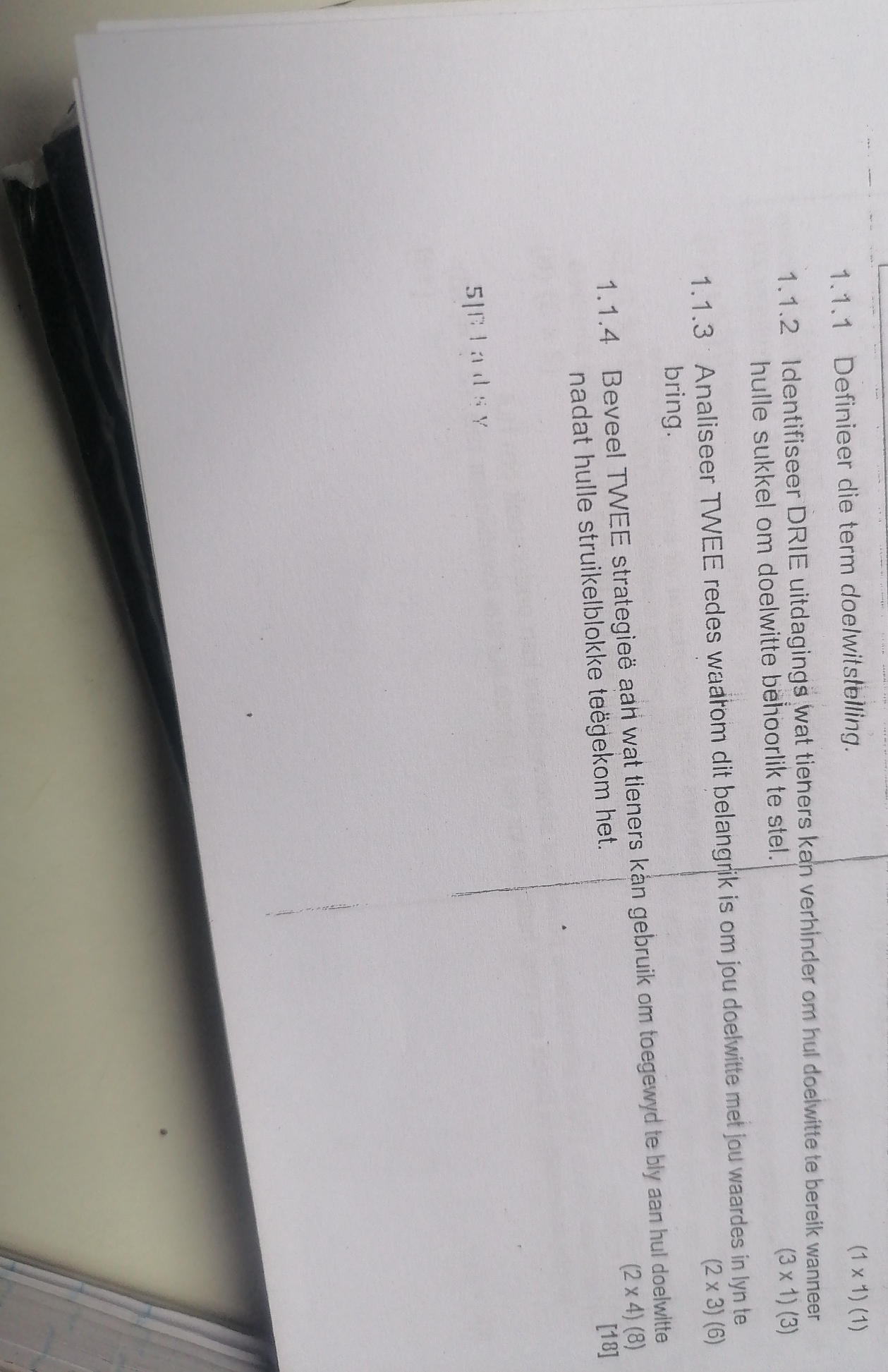 1.1.1 Definieer die term doelwitstelling. (1