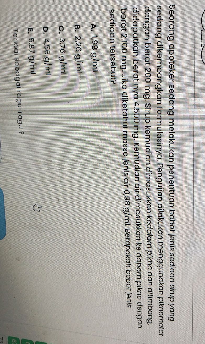 Seorang apoteker sedang melakukan penentuan | StudyX