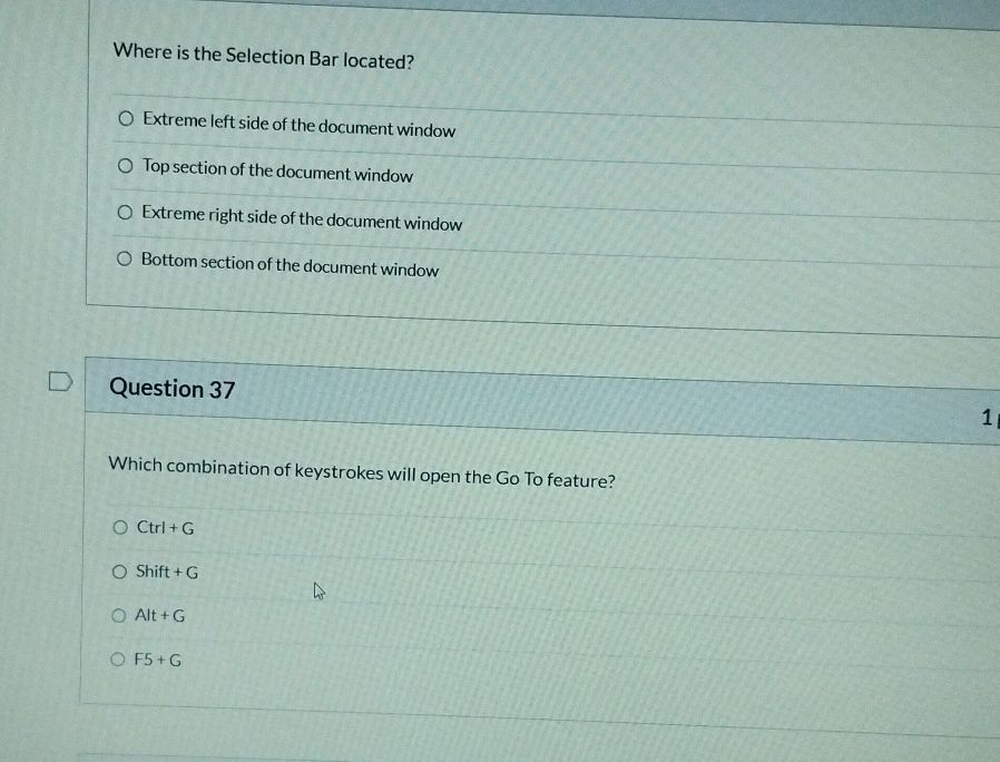 Where is the Selection Bar located? Extreme