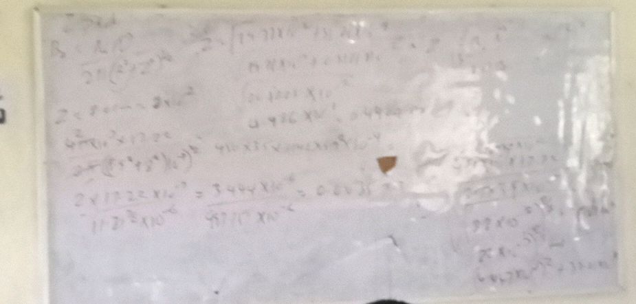 4 $ $2 (R^2) = ?$ $2 = 4 r^2$ $4 r^2 +