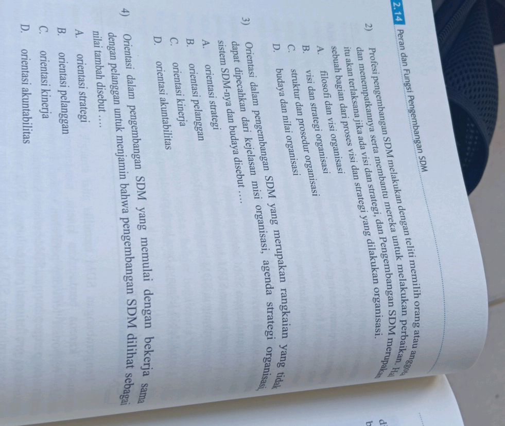 3) Orientasi dalam pengembangan SDM yang | StudyX