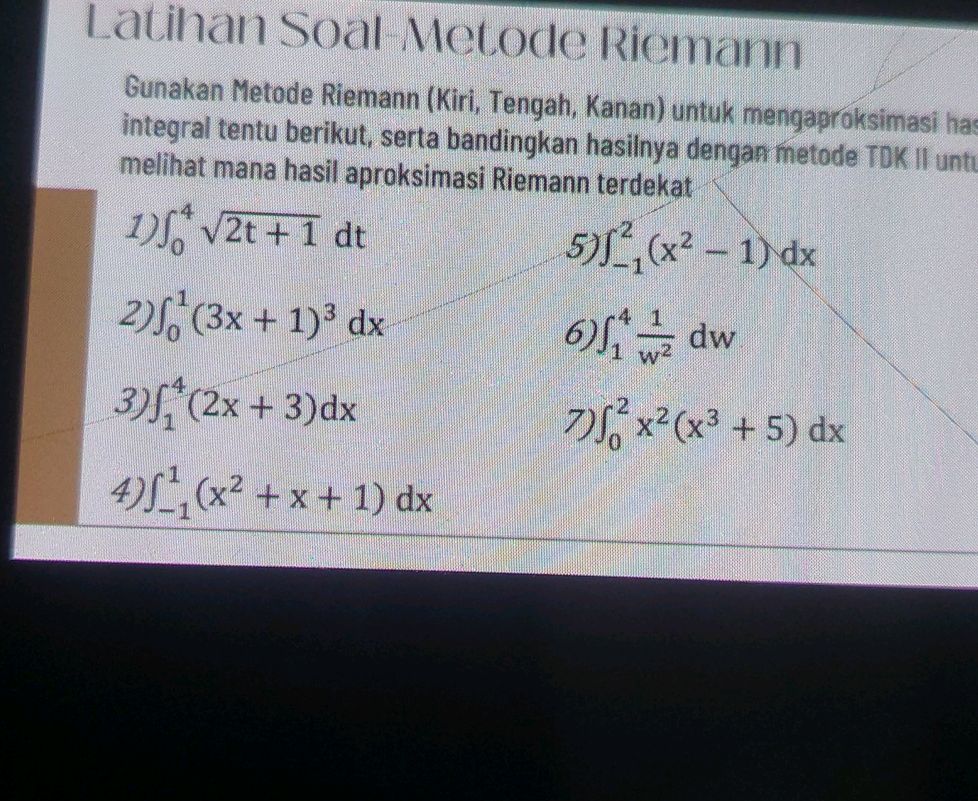 Gunakan Metode Riemann (Kiri, Tengah, Kanan) | StudyX