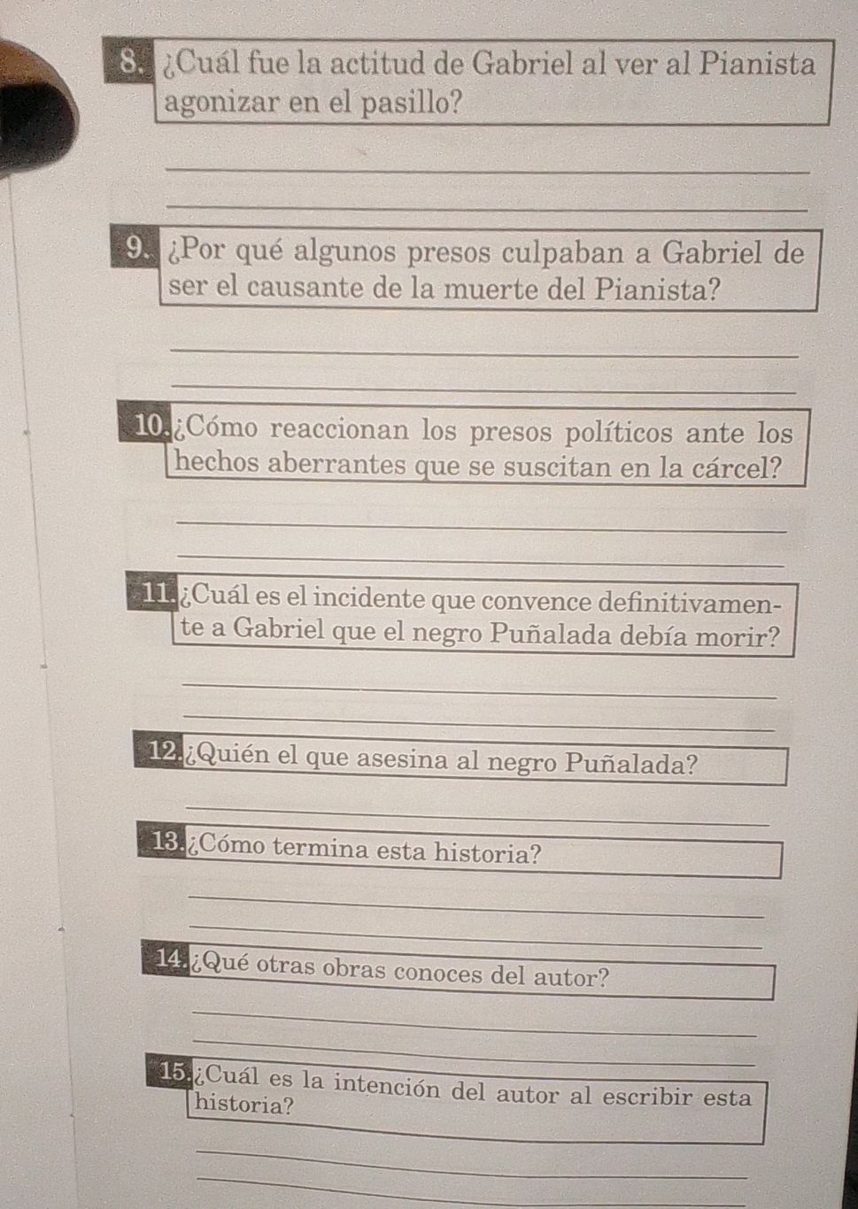 8. ¿Cuál fue la actitud de Gabriel al ver al | StudyX