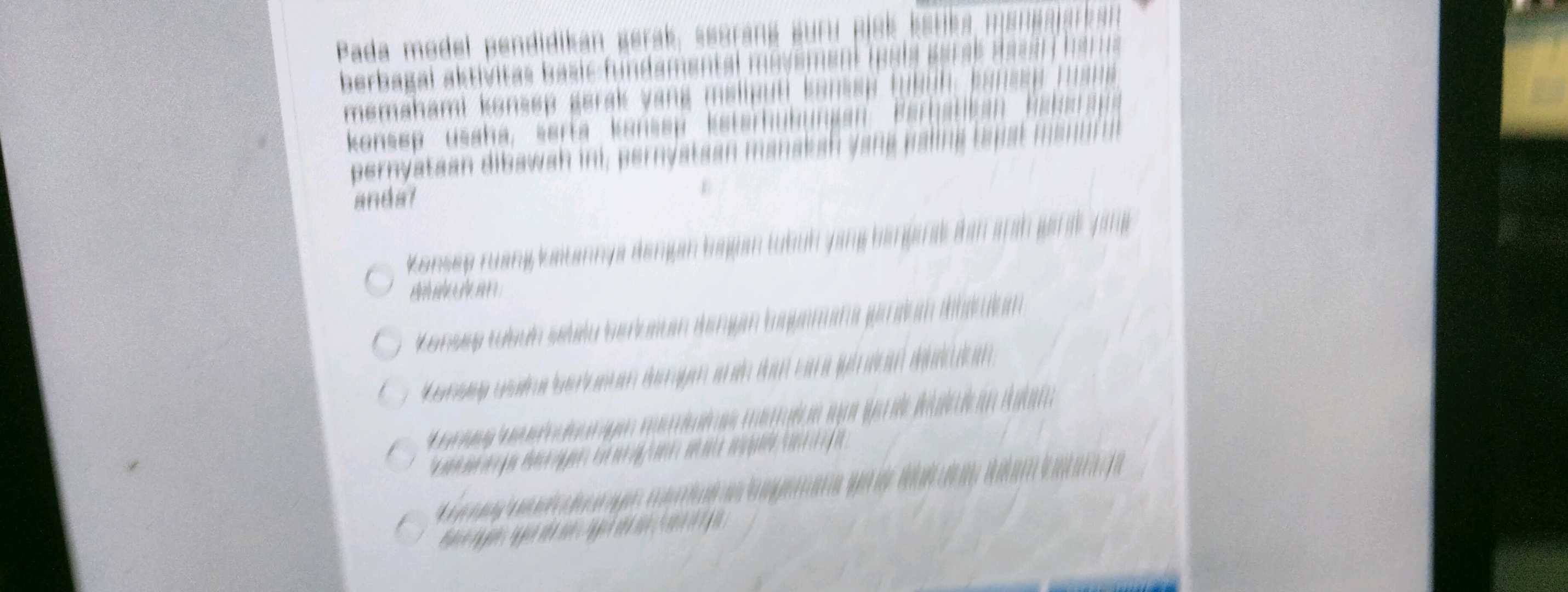 Pada model pendidikan gerak seorang guru | StudyX