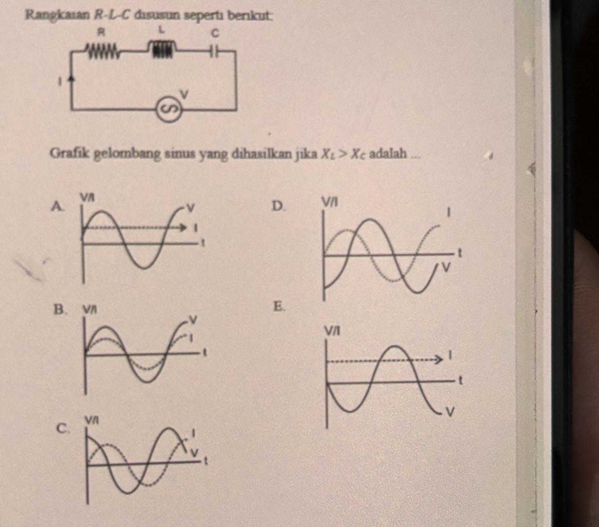 Rangkaian R-L-C disusun seperti berikut | StudyX