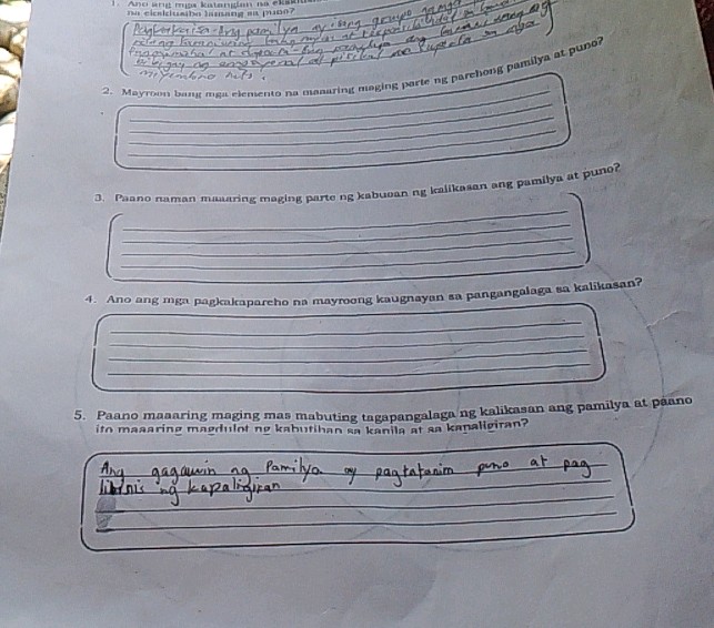 1 Ano ang mga katangian na nakikilala sa | StudyX