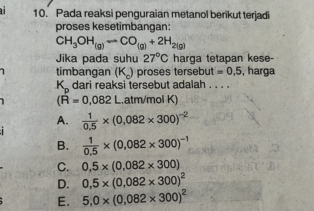 Pada reaksi penguraian metanol berikut