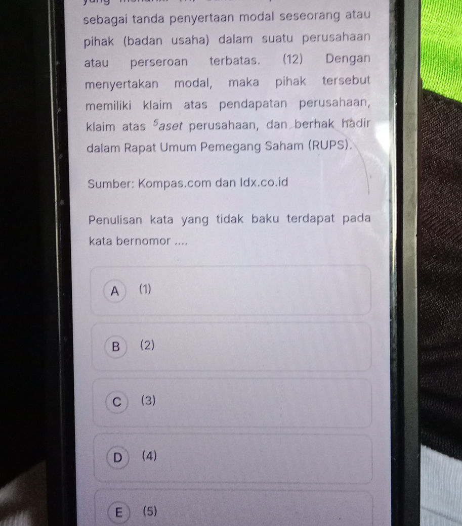 Penulisan kata yang tidak baku terdapat pada | StudyX