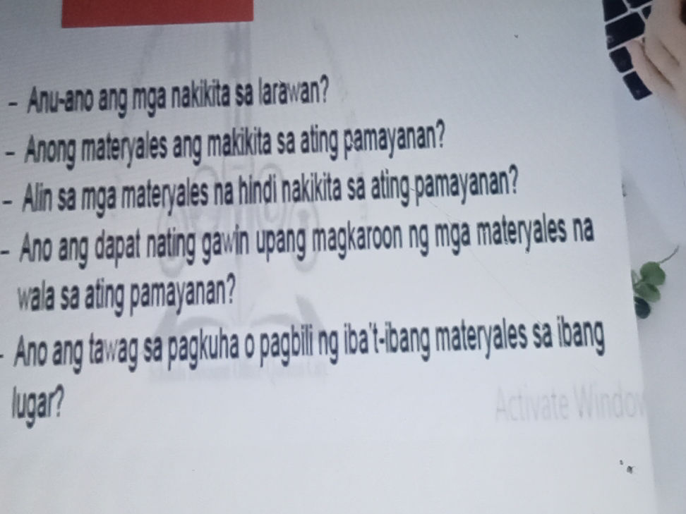 - Anu-ano ang mga nakikita sa larawan? - | StudyX