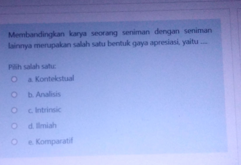 Membandingkan karya seorang seniman dengan | StudyX