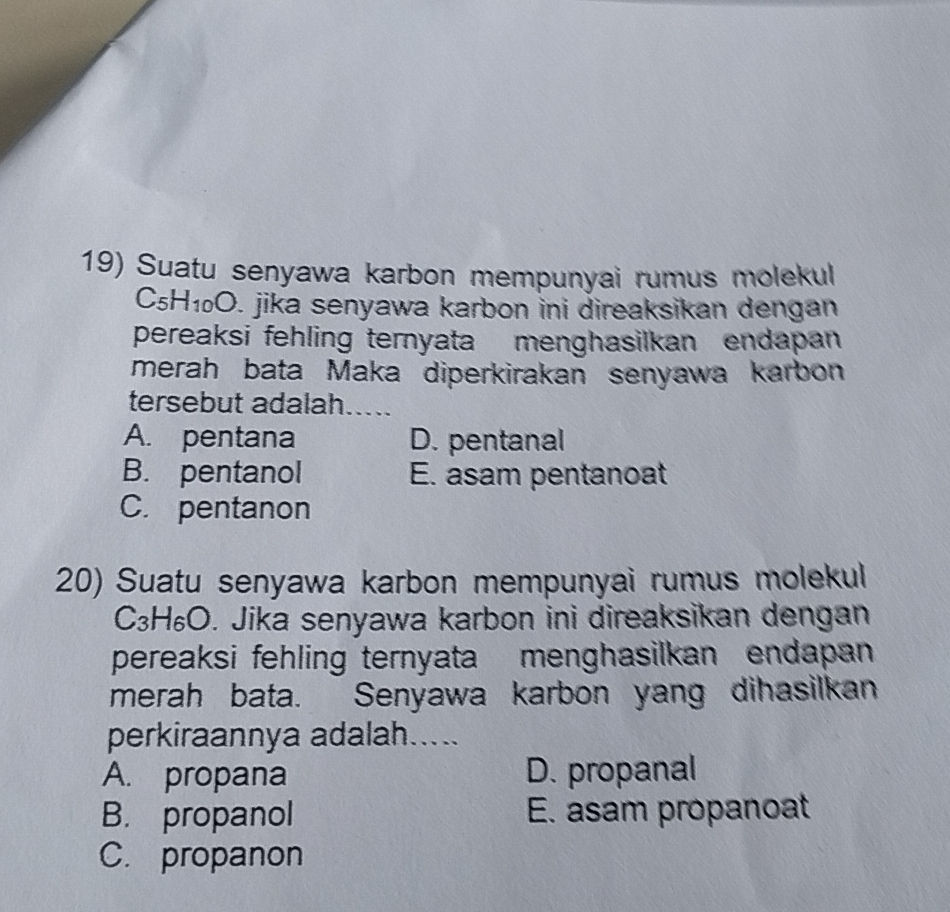 19) Suatu senyawa karbon mempunyai rumus | StudyX