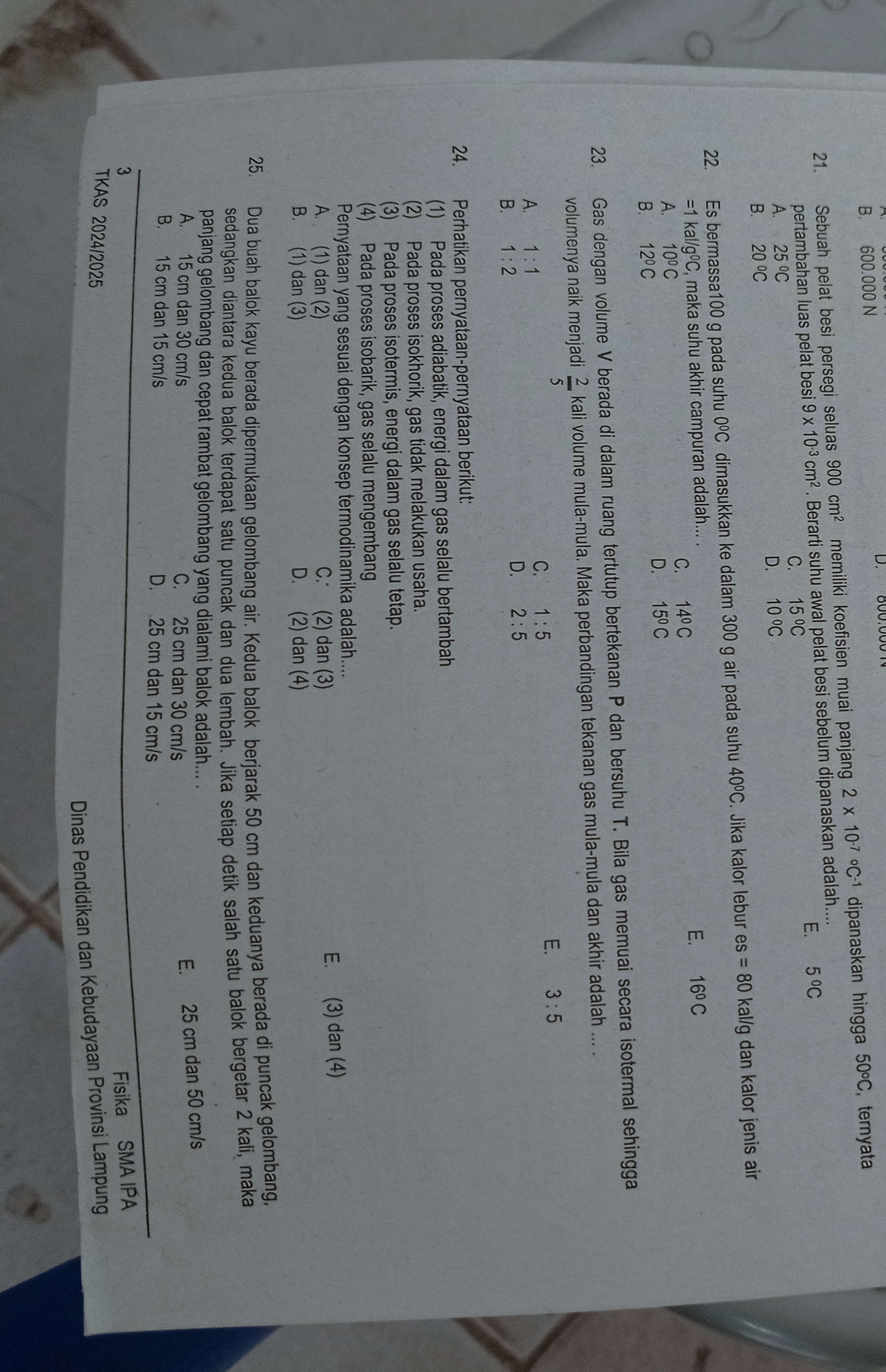 21. Sebuah pelat besi persegi seluas 900 cm² | StudyX
