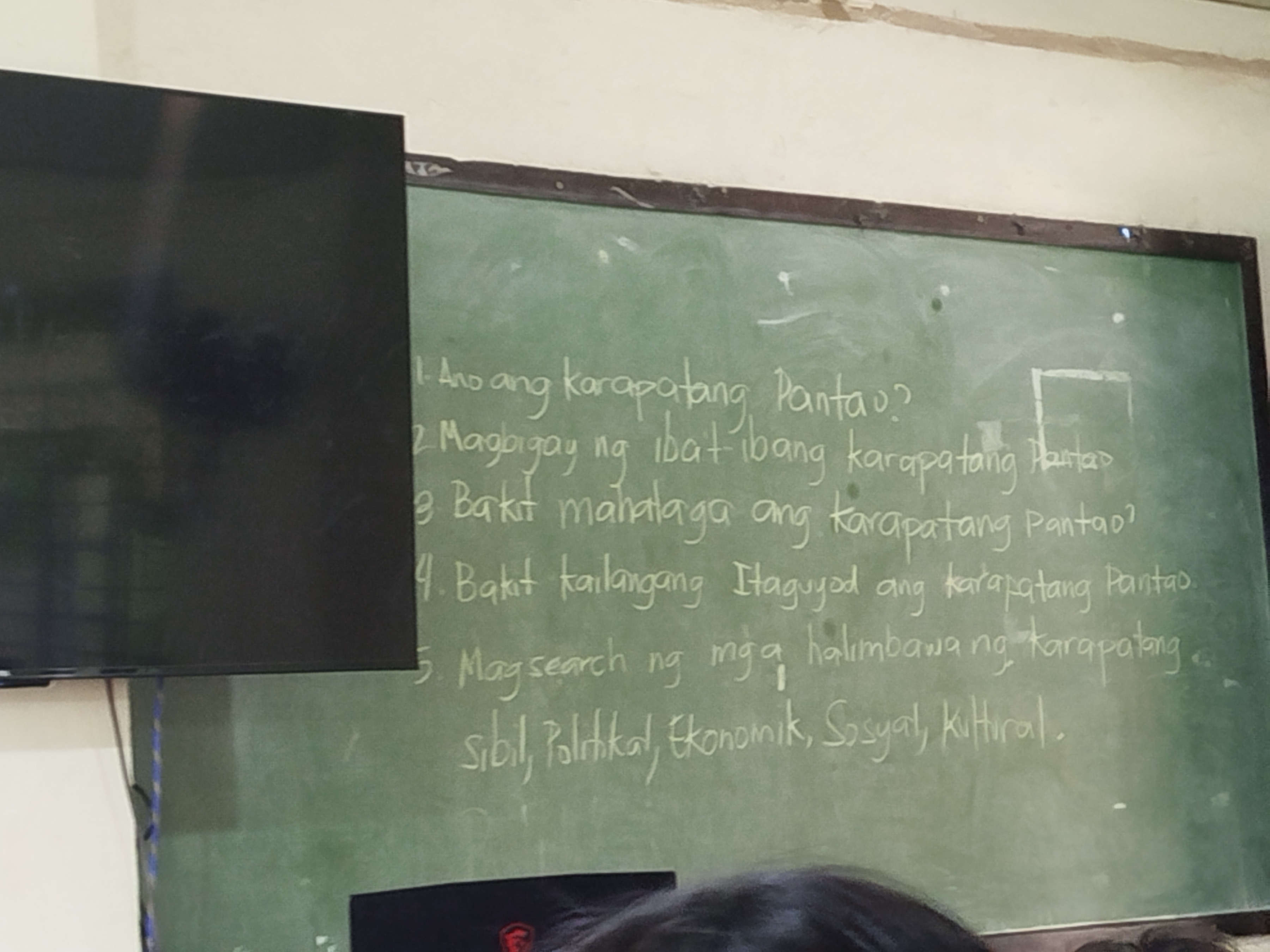 1. Ano ang karapatang Pantao? 2. Magbigay ng | StudyX