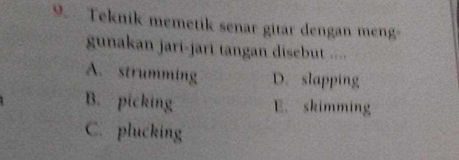 9. Teknik memetik senar gitar dengan | StudyX