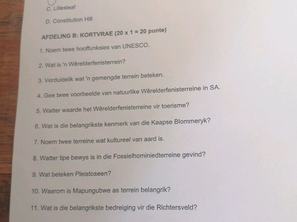 1. Noem twee hooffunksies van UNESCO. 2. | StudyX