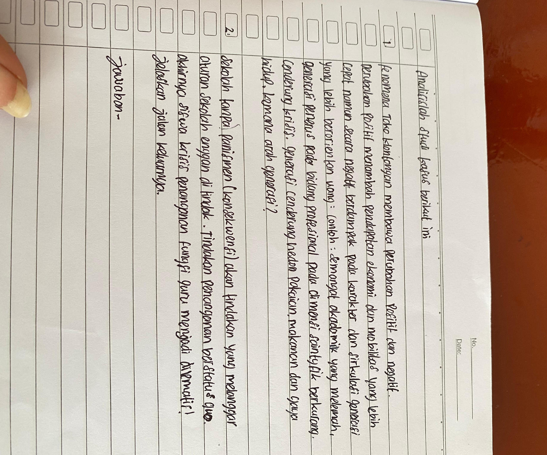 Analisislah studi kasus berikut ini: | StudyX