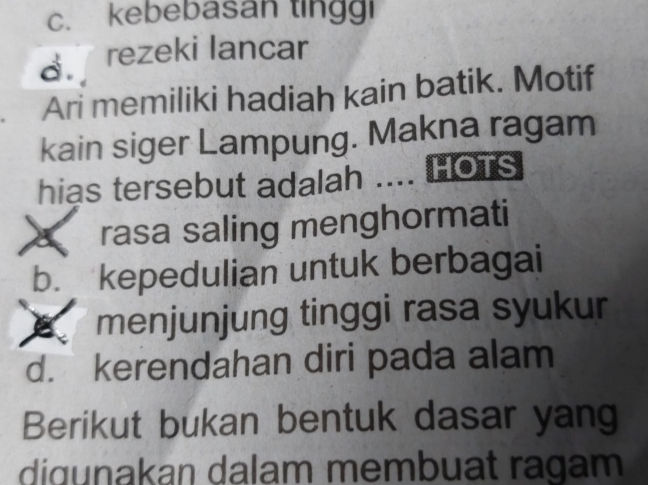 Ari memiliki hadiah kain batik Motif kain | StudyX