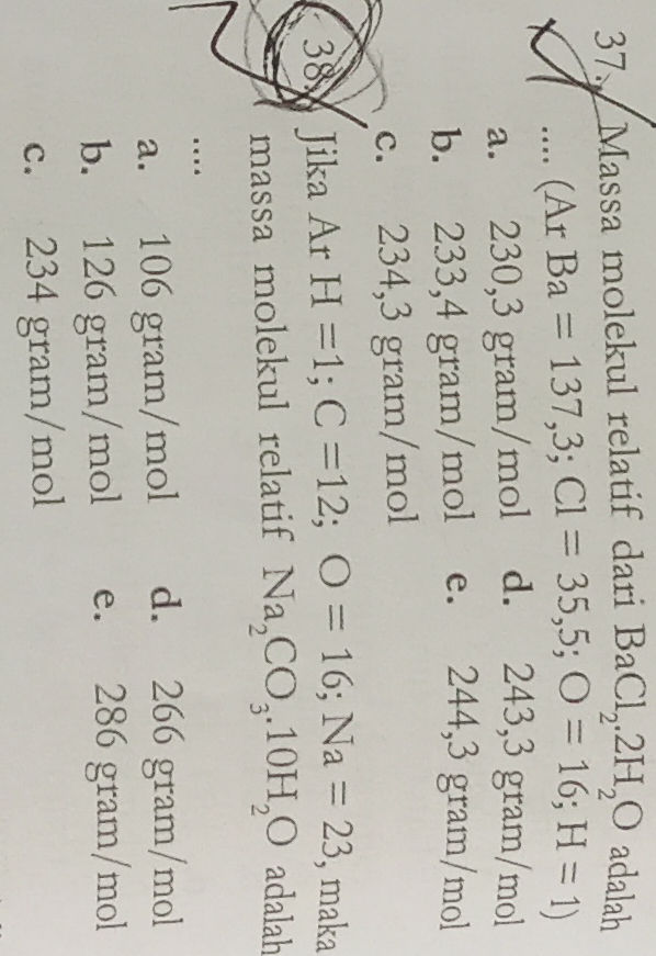 37 Massa molekul relatif dari BaCl2HO adalah | StudyX