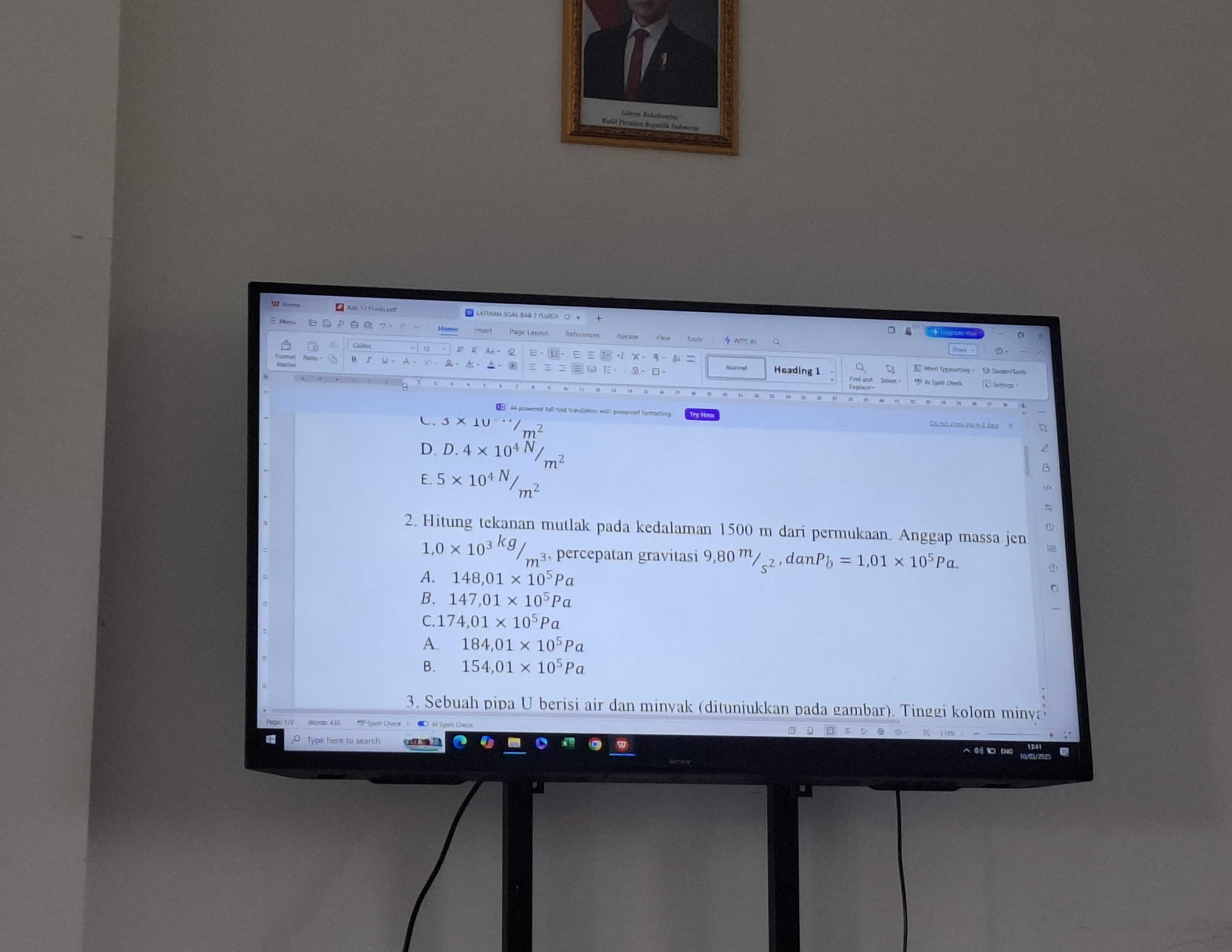 2 Hitung tekanan mutlak pada kedalaman 1500 | StudyX