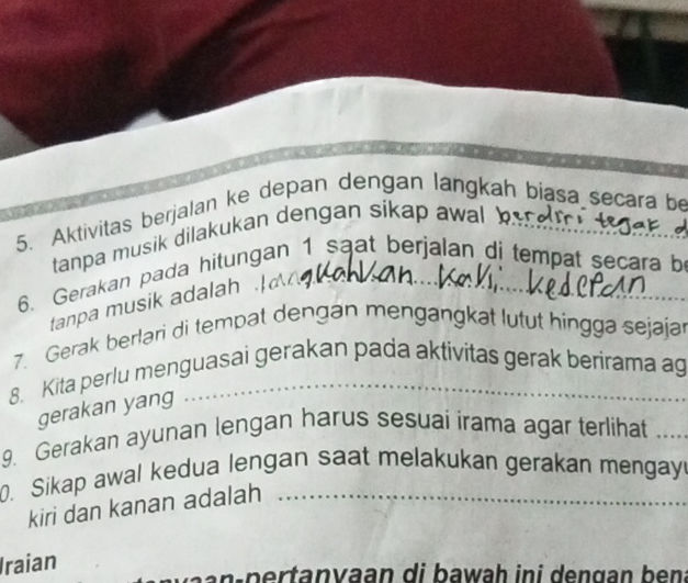 5 Aktivitas berjalan ke depan dengan langkah | StudyX