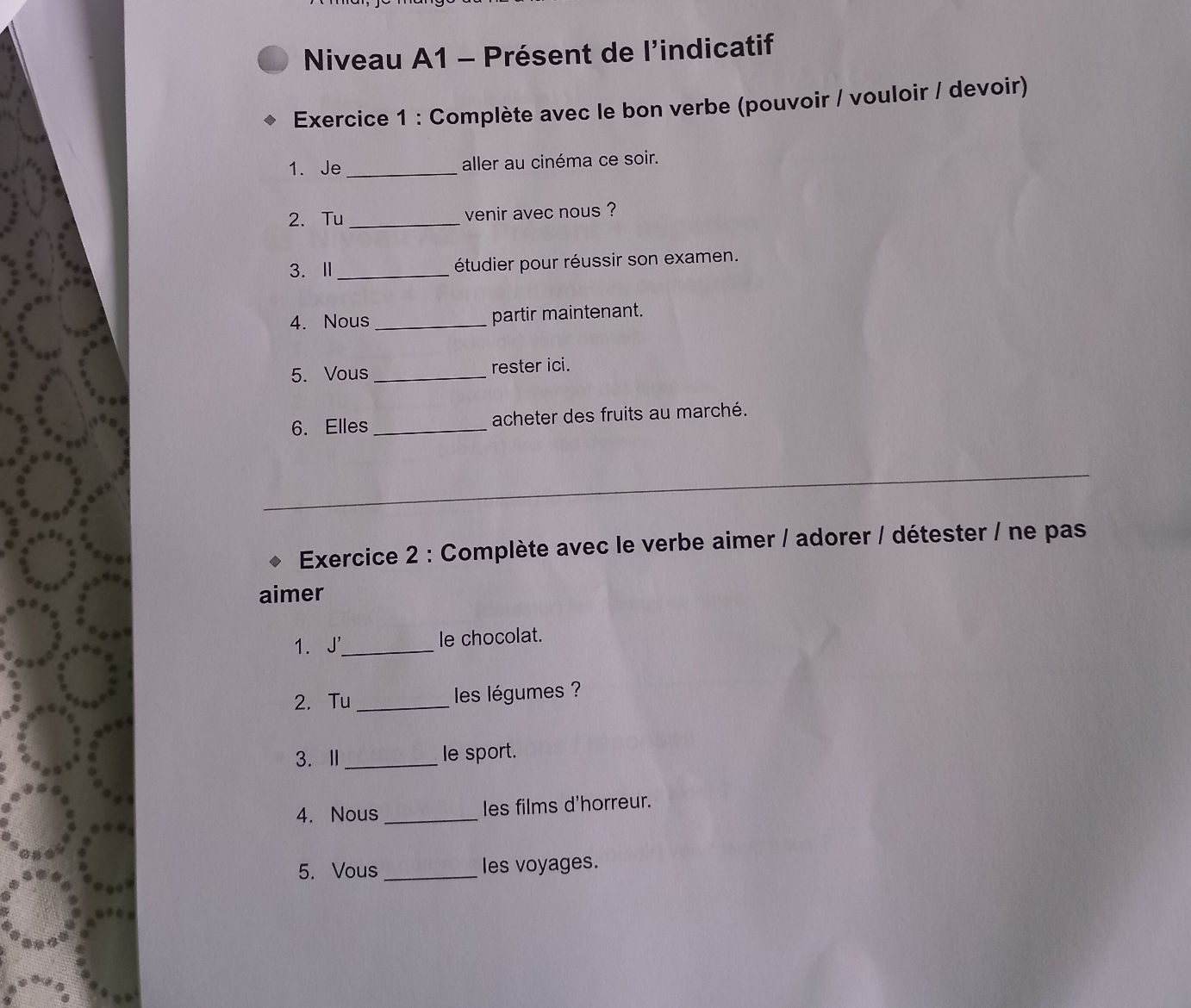 Niveau A1 – Présent de l'indicatif Exercice | StudyX