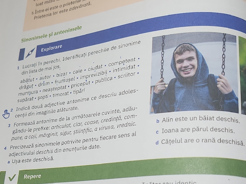 Precizează sinonimele potrivite pentru | StudyX