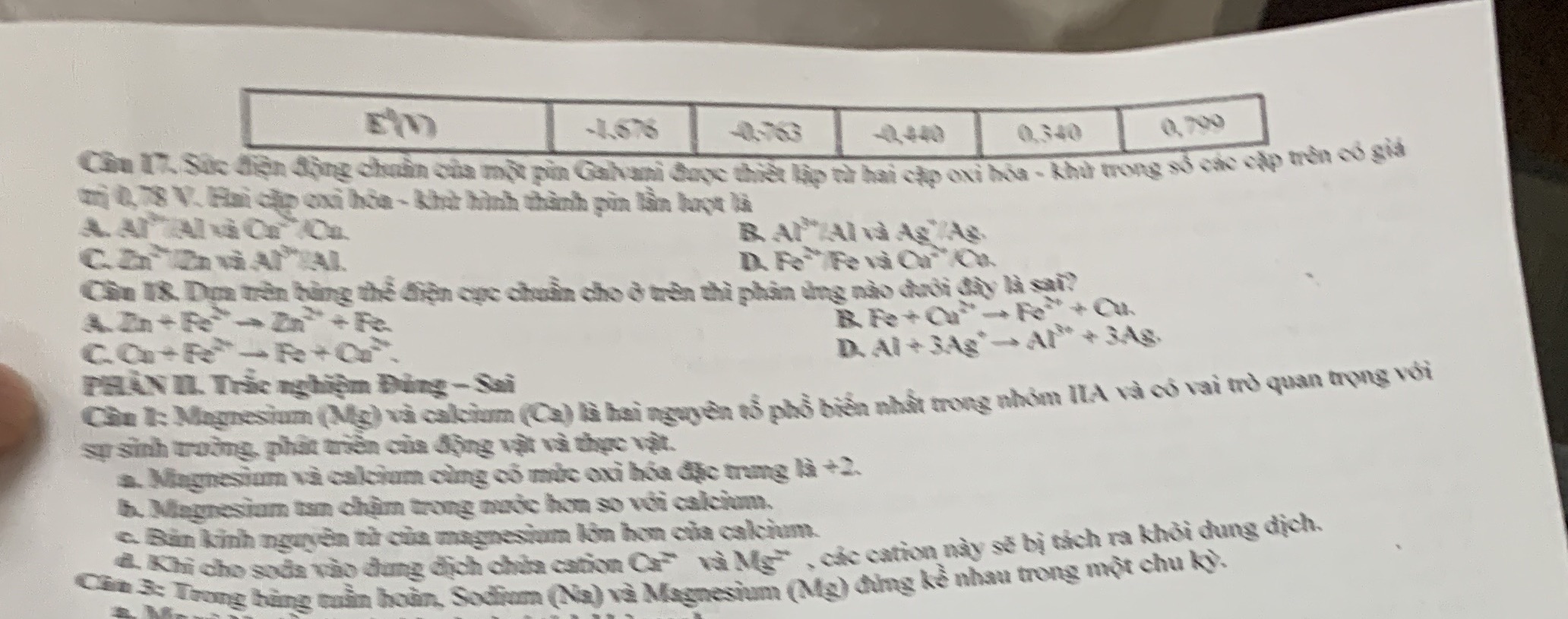 Câu 17. Sức điện động chuẩn của một pin | StudyX