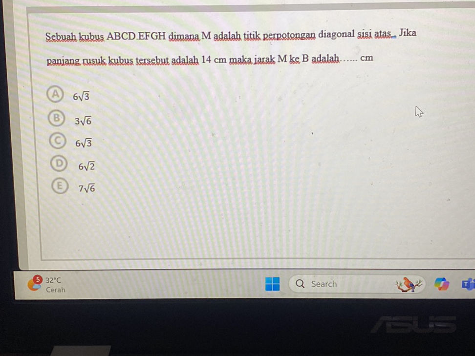 Sebuah kubus ABCD.EFGH dimana M adalah titik | StudyX