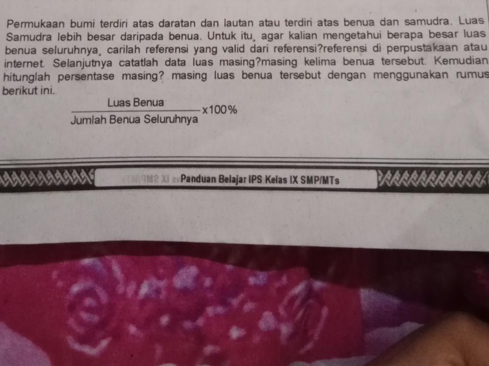 Permukaan bumi terdiri atas daratan dan | StudyX