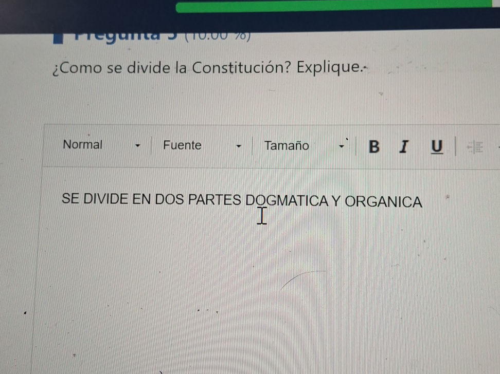 ¿Como se divide la Constitución? Explique. | StudyX